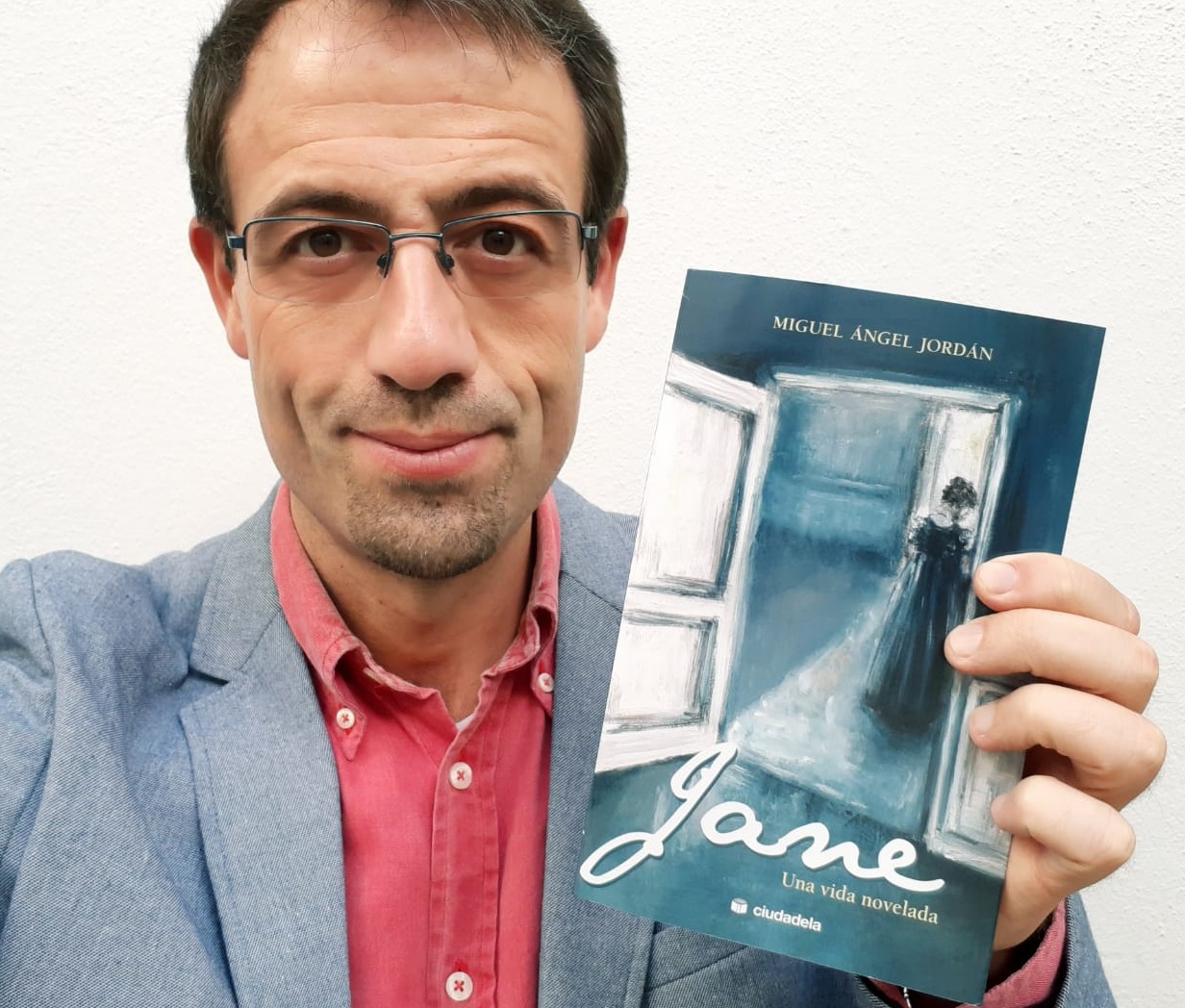 ¡Ya está aquí! – M. A. Jordan
